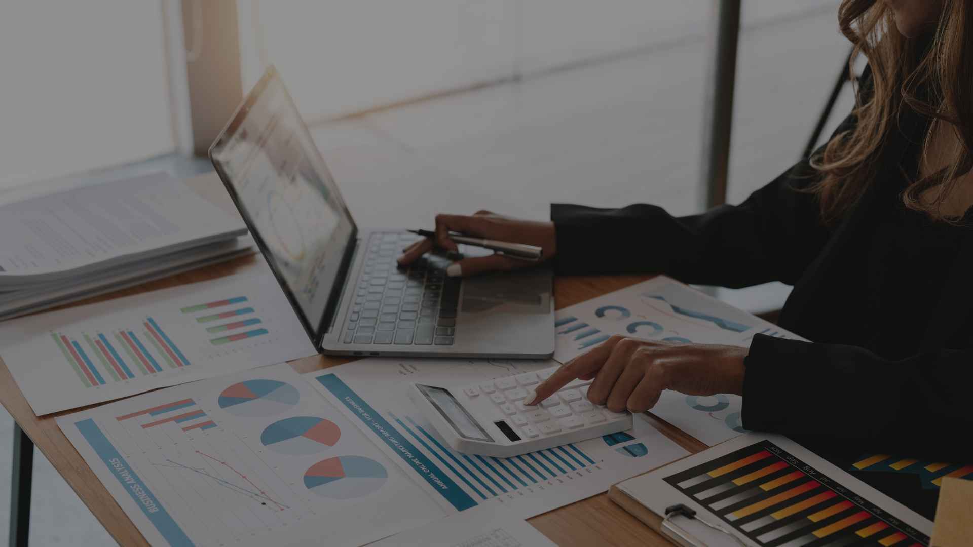 Economía Abierta y Cerrada: Definición y Ejemplos