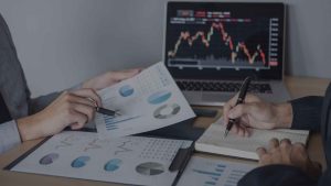 Economía Abierta y Cerrada: Definición y Ejemplos